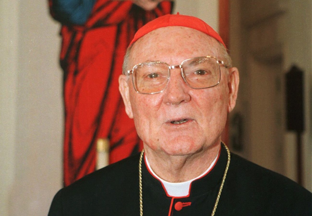 Papa Francisco reza por el fallecimiento del Cardenal Edward Cassidy ...