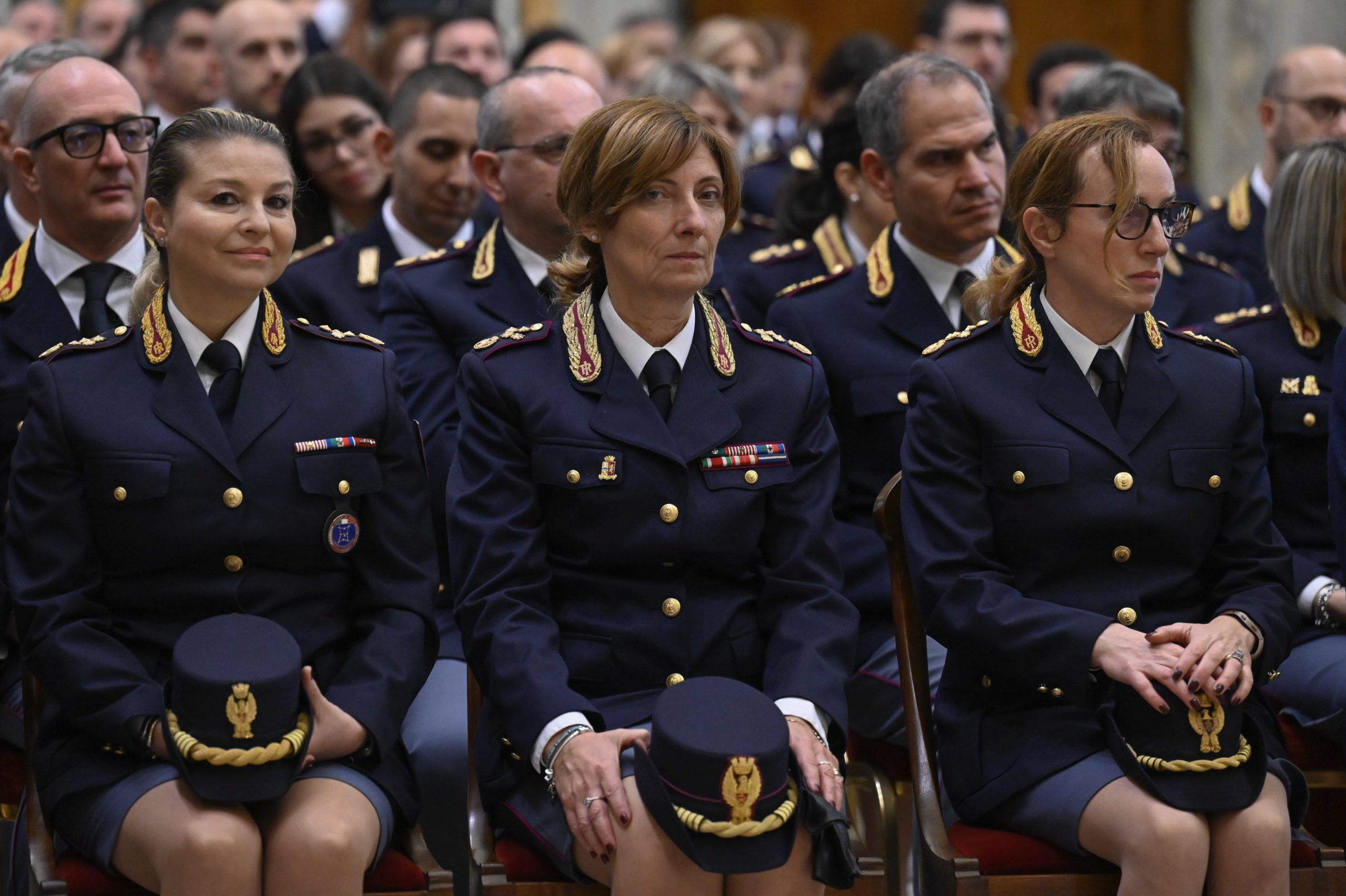 Papa: violencia contra la mujer es un flagelo social | Angelus en Español