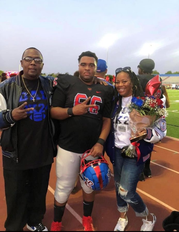 Estrella de fútbol del instituto Serra y pionero espacial | Angelus en ...