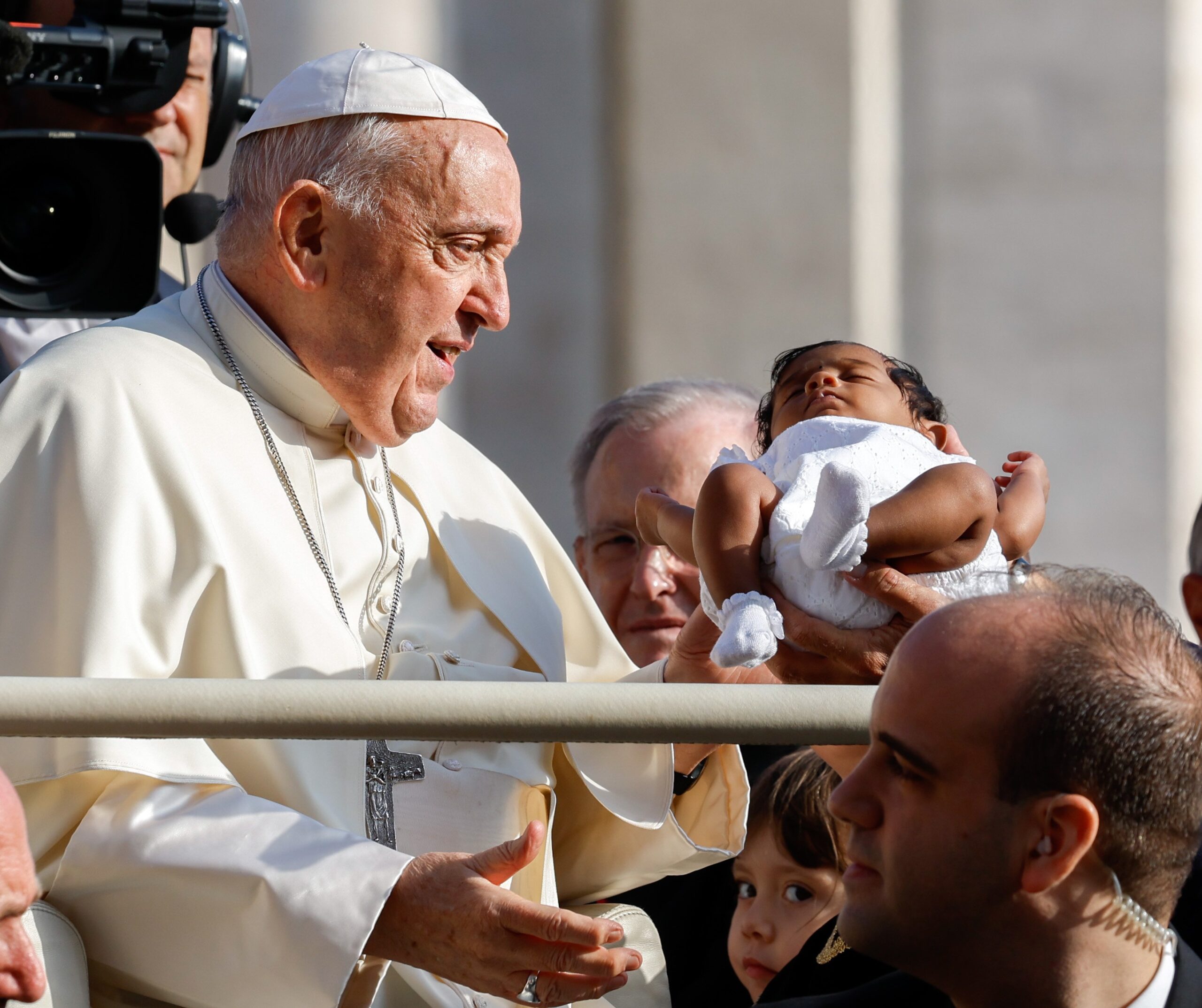 El Papa: Expulsar a los inmigrantes es un 'pecado grave' | Angelus en ...